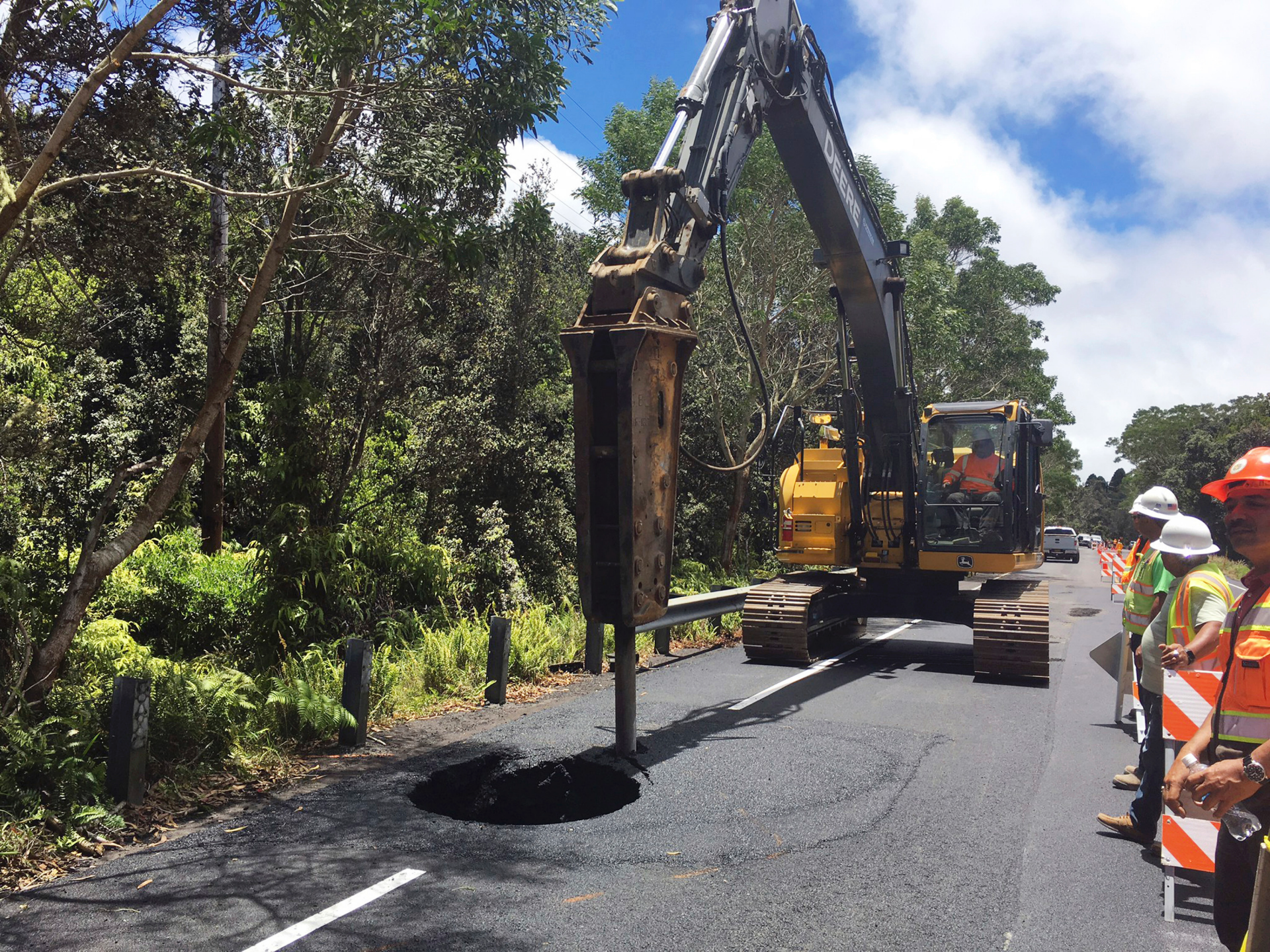 Road damage from earthquakes is latest Hawaii volcano peril | Fox News