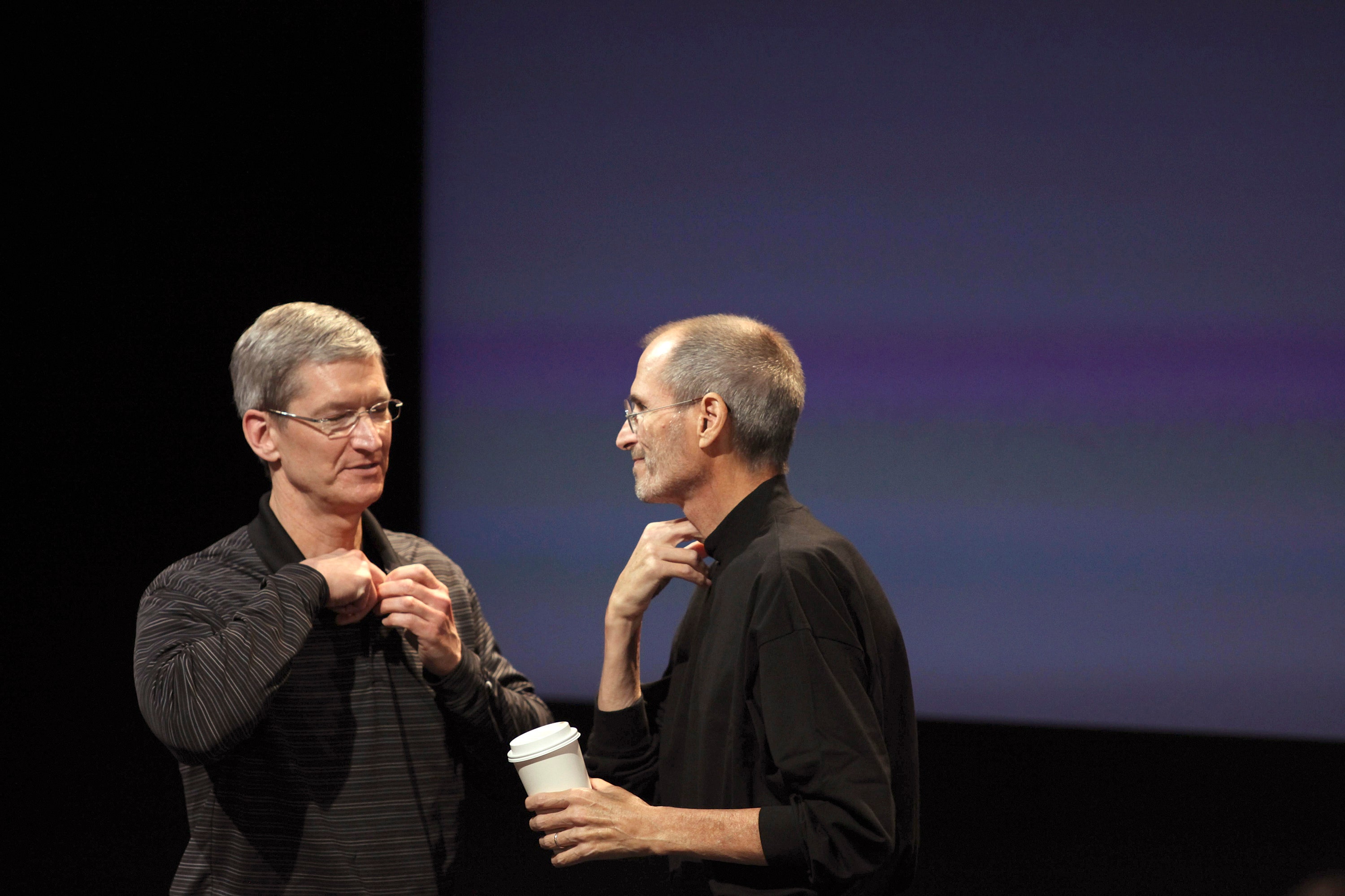 Steve Jobs turned down liver transplant from Tim Cook, biography claims ...