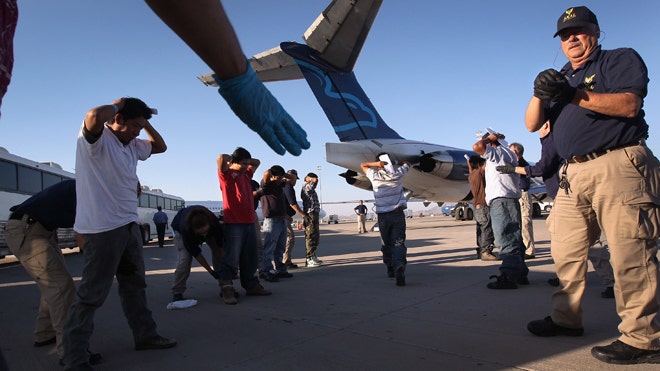 U.S. On Track To Deport Fewest Number Of Immigrants Since At Least 2007 ...
