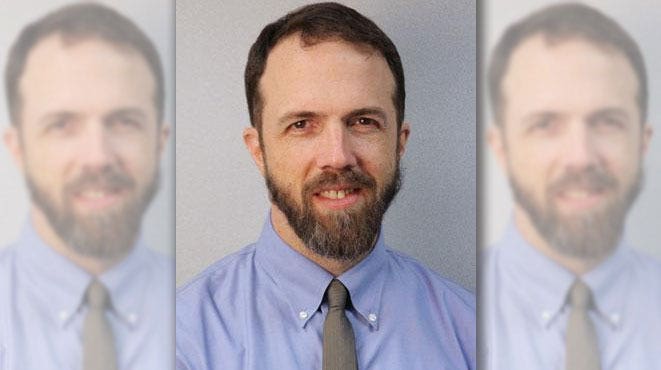 Ebola survivor Dr. Kent Brantly shares blood with infected American ...