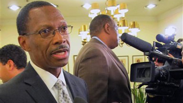 Florida A&M President to Keep Job While Authorities Probe Hazing Death ...