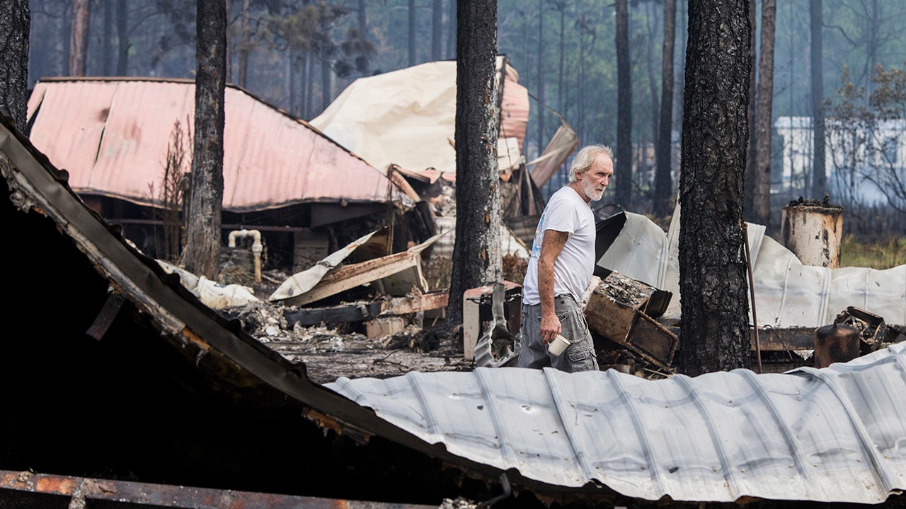 Florida homes destroyed in 'controlled burn' | Fox News