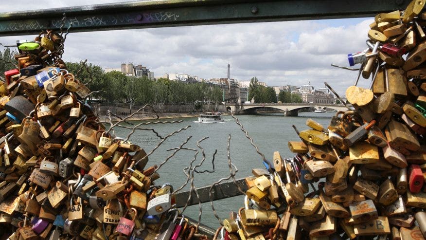 Paris removes 'love locks' from famed bridge | Fox News