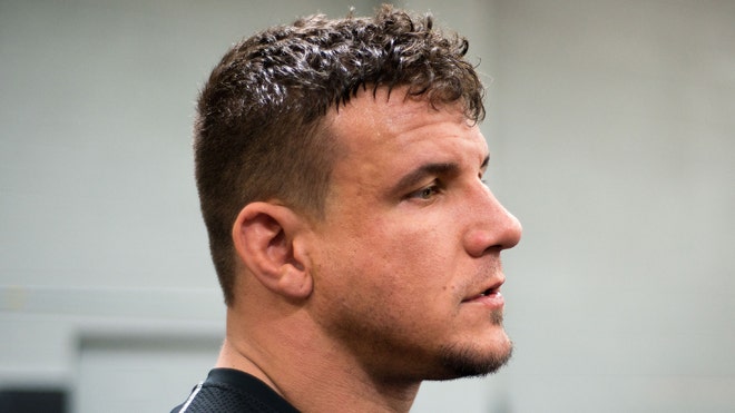 Former UFC heavyweight champ Frank Mir tours Cuba, discovers gold mine ...