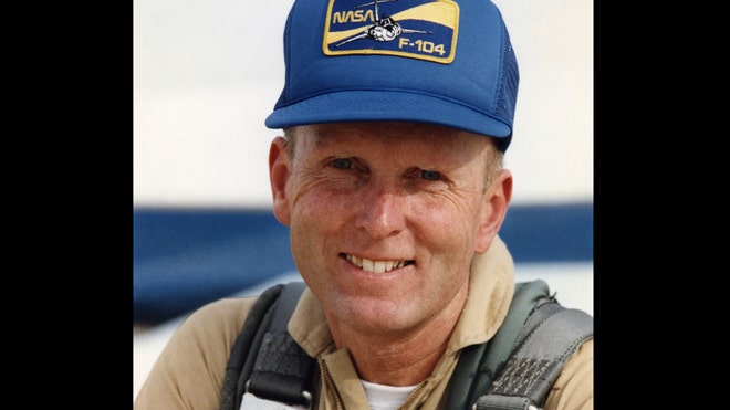 Ex-astronaut C. Gordon Fullerton dies at 76 | Fox News