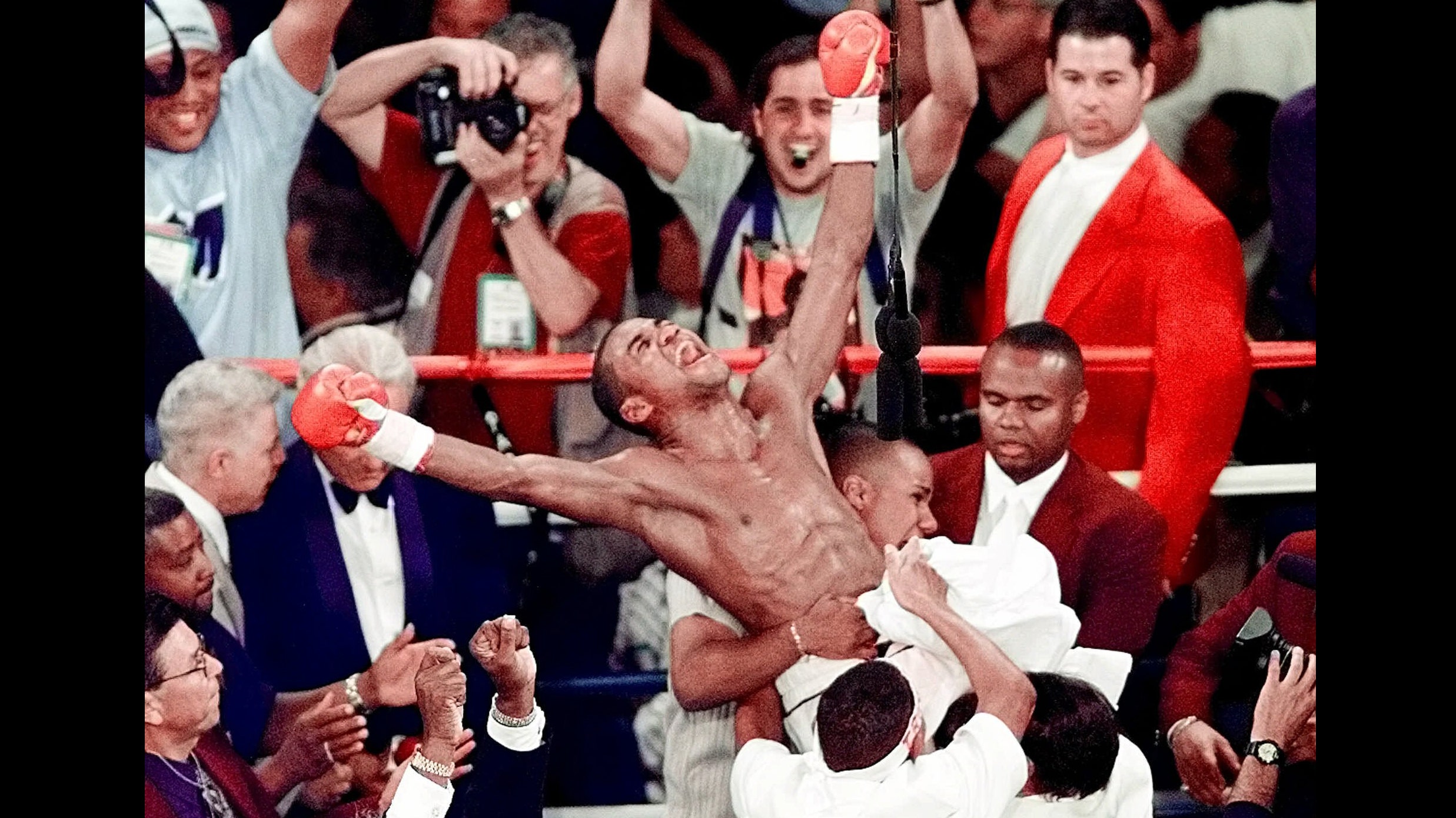 Oscar De La Hoya, Felix Trinidad To Be Inducted Into Boxing Hall Of ...