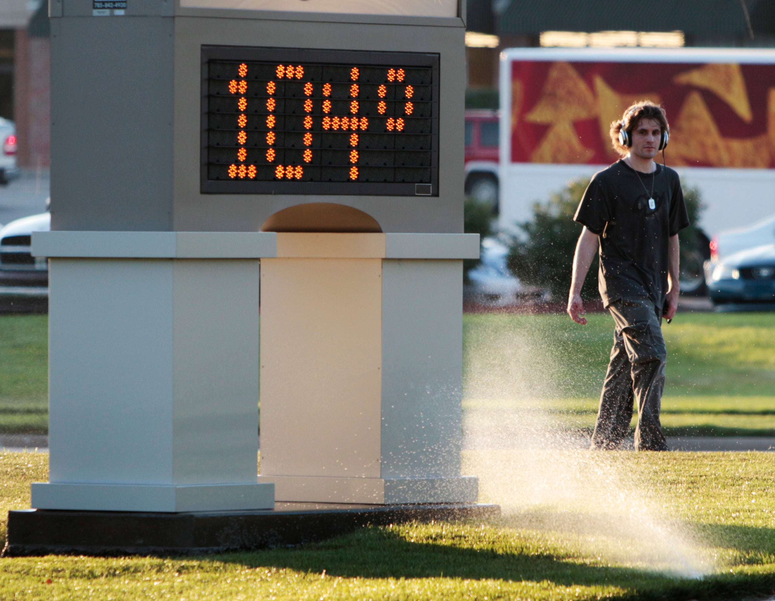 Kansas Poultry Farm Loses 4,300 Turkeys in Heat Wave | Fox News