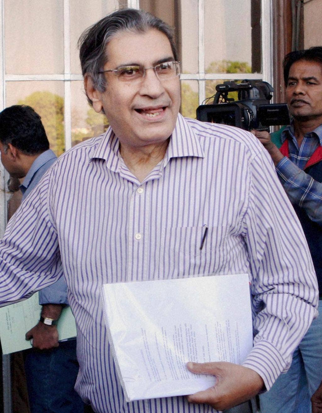 Vinod Mehta, journalist, author and founding editor of Indian magazine ...