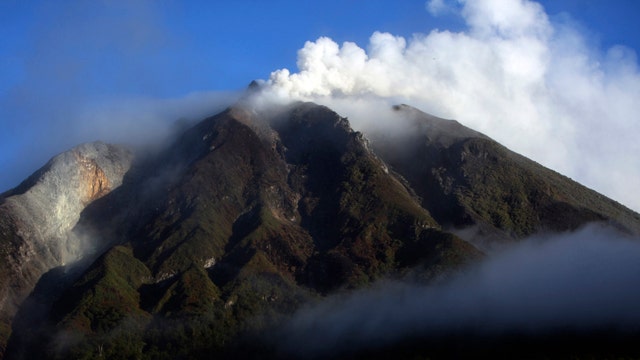 Indonesian Volcano Spews New Burst of Ash | Fox News