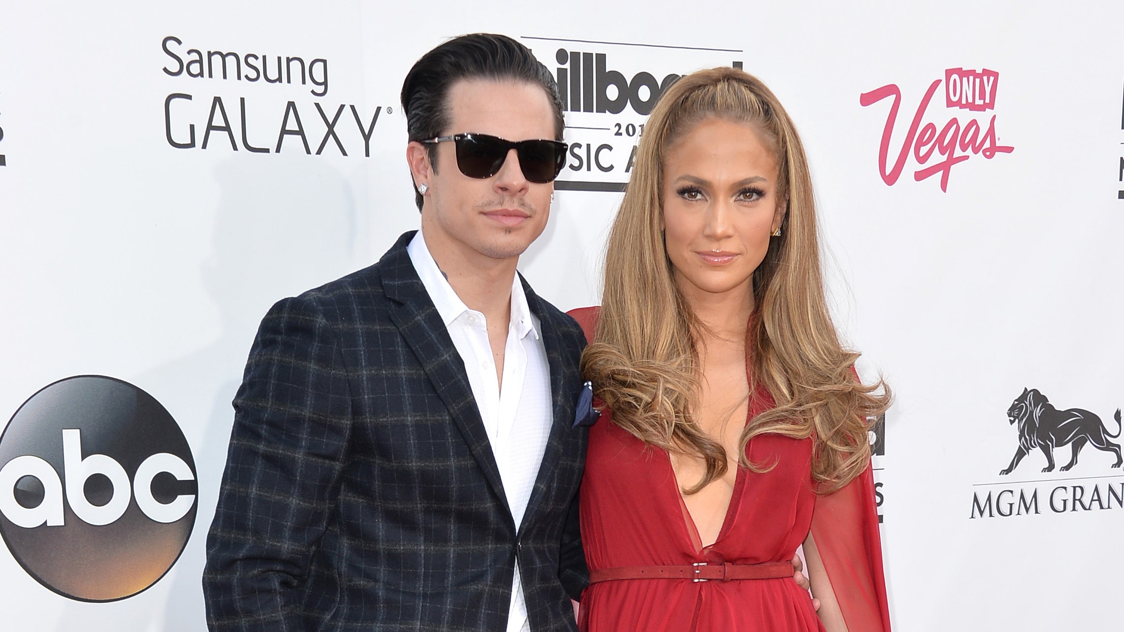 Report: Jennifer Lopez, Casper Smart split up over UFC fight | Fox News