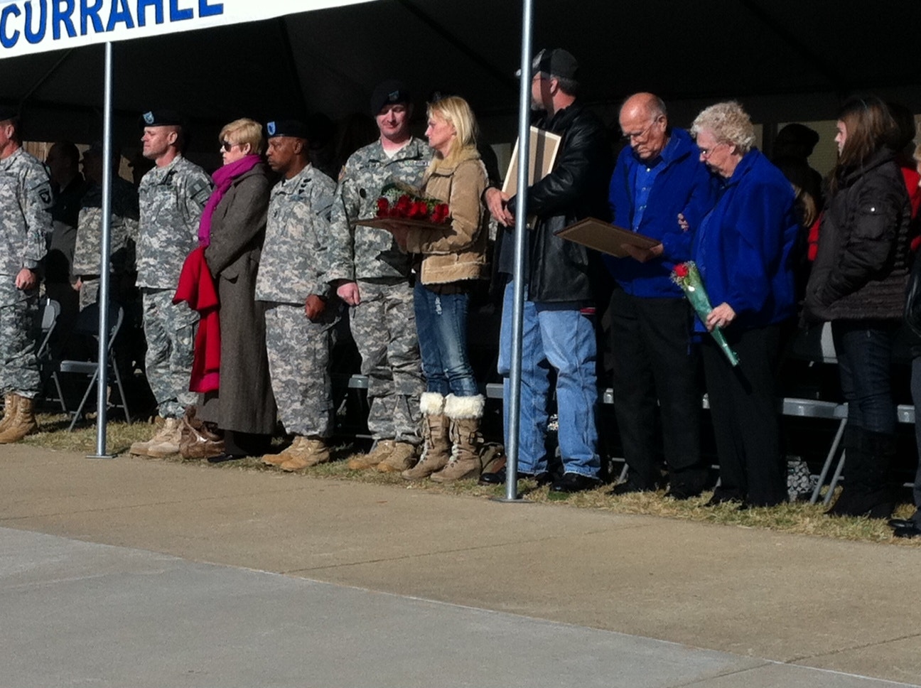 Late Soldier's Family Awarded Silver Star in Honor of Courage ...