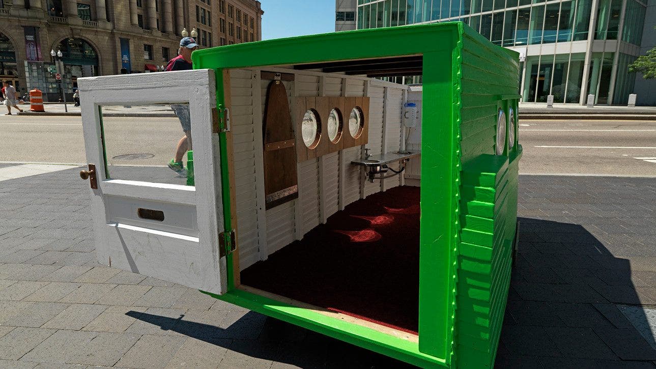 Too Tiny? Boston Artist Builds 'Smallest House in the World' | Fox News