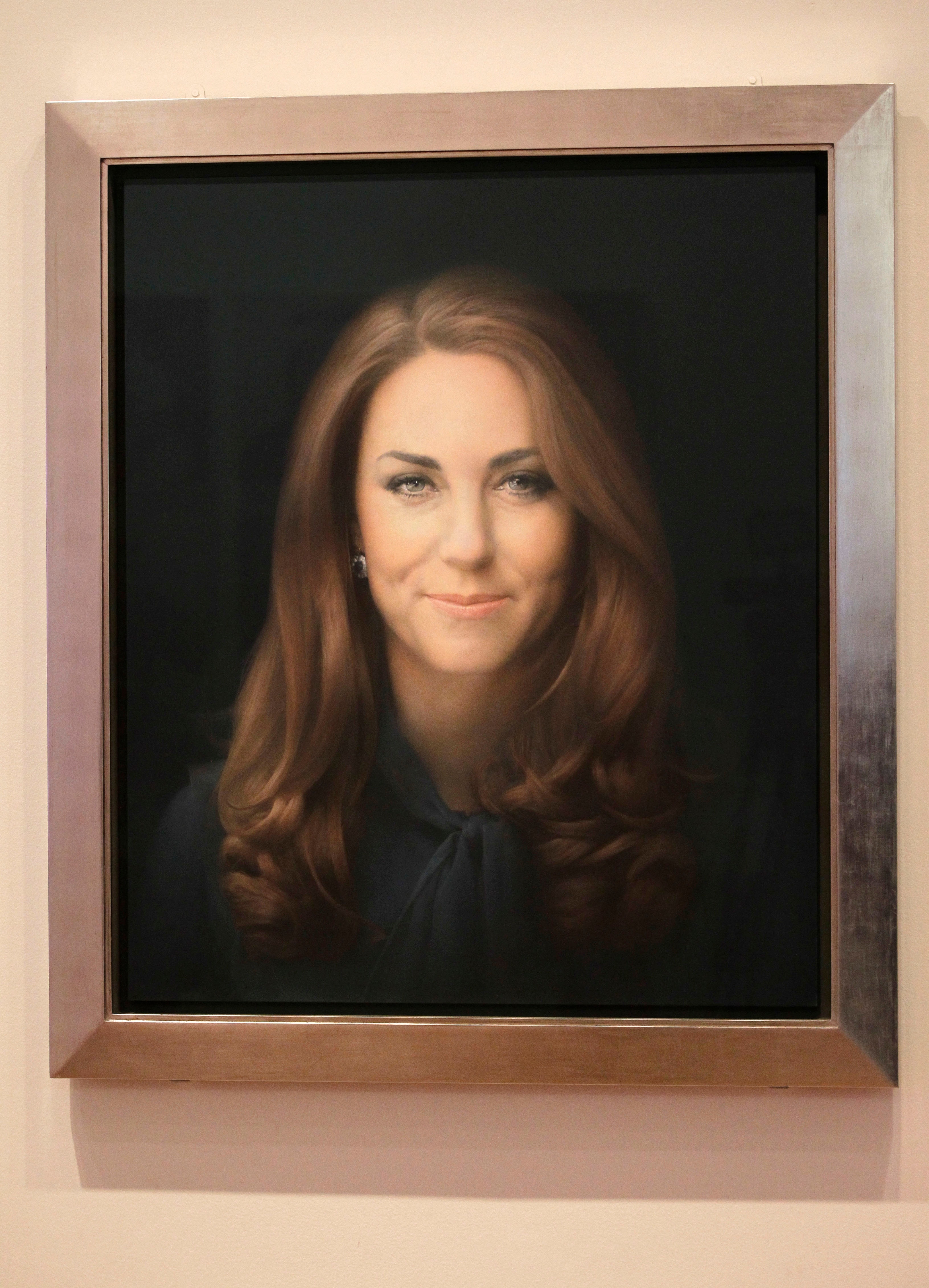 Kate Middleton portrait has critics divided | Fox News