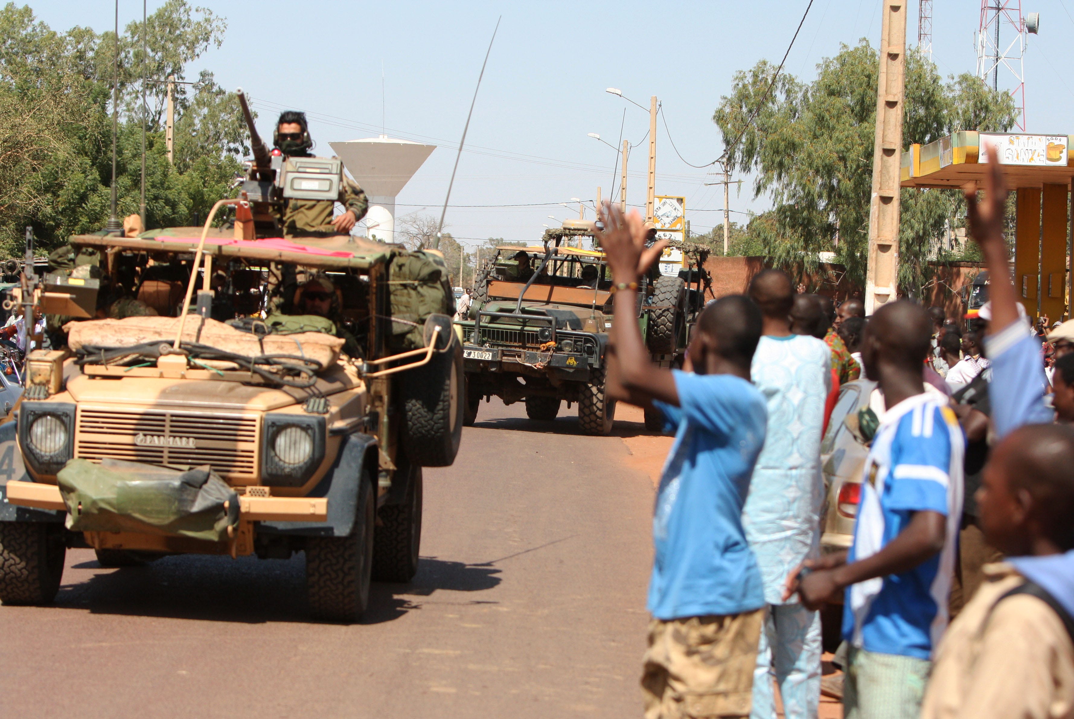 French troops protect town near Mali capital to ward off rebels | Fox News
