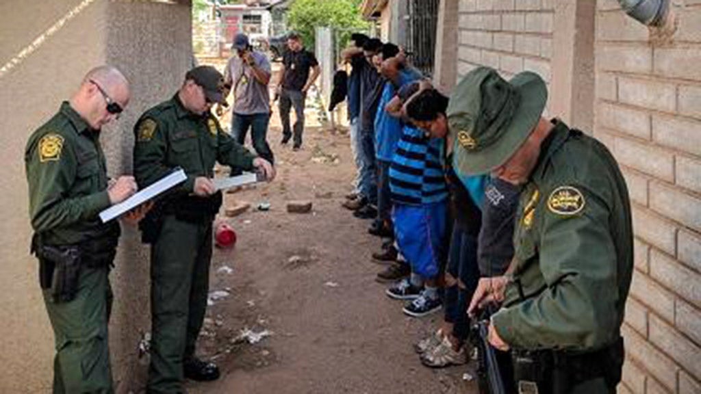 10 illegal immigrants are found hiding in squalid Arizona home | Fox News