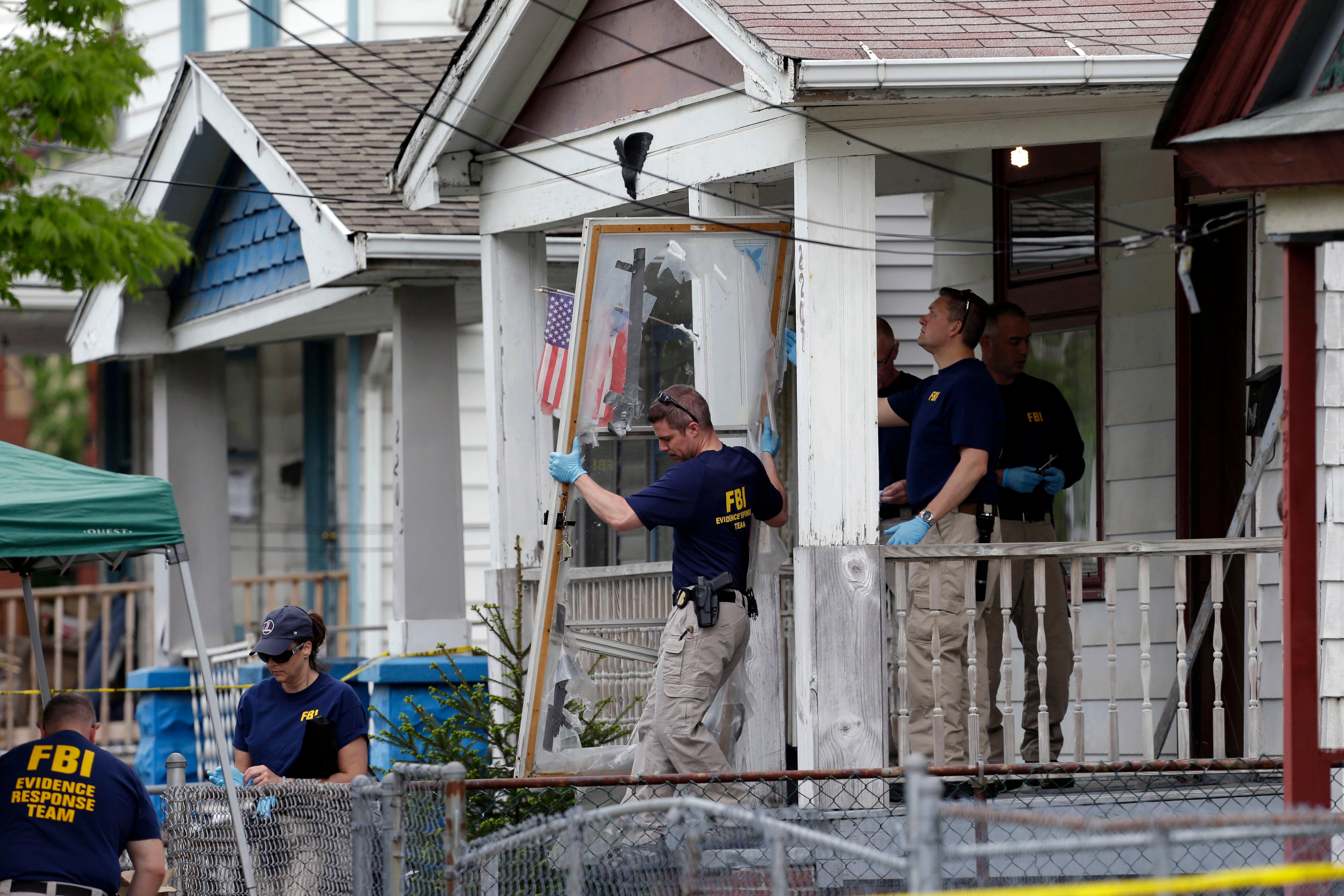 Ariel Castro Deliberately Left Doors Unlocked, Lawyer Claims, Hoped ...