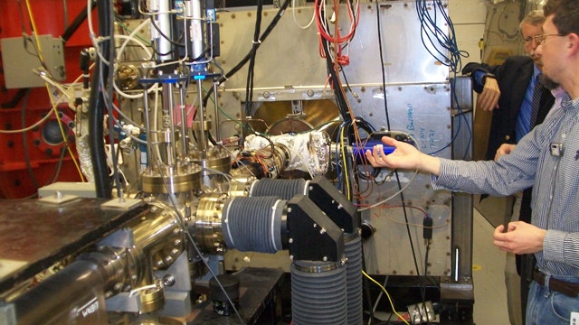 Navy Breaks World Record With Futuristic Free-Electron Laser | Fox News