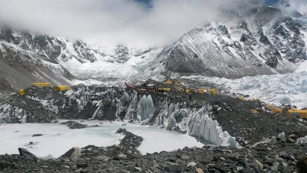 Nepal official: Everest climbs may restart despite massive quake if ...