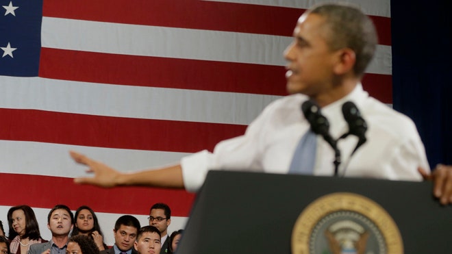 Obama interrupted: President goes unscripted on immigration in exchange ...