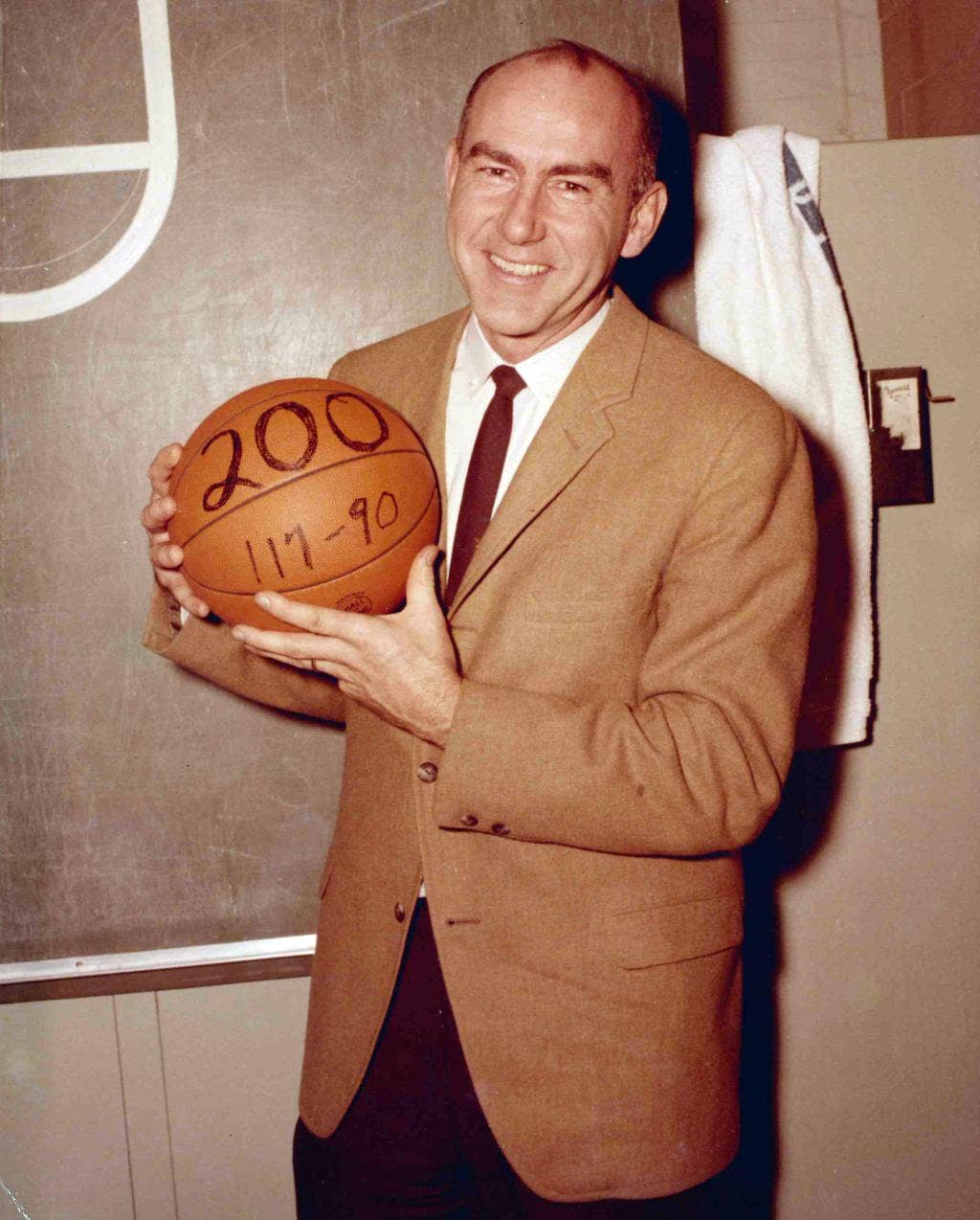 'Special in so many ways': Dr. Jack Ramsay's life celebrated by friends ...