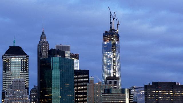 Weather postpones One World Trade Center's ascent to tallest building ...