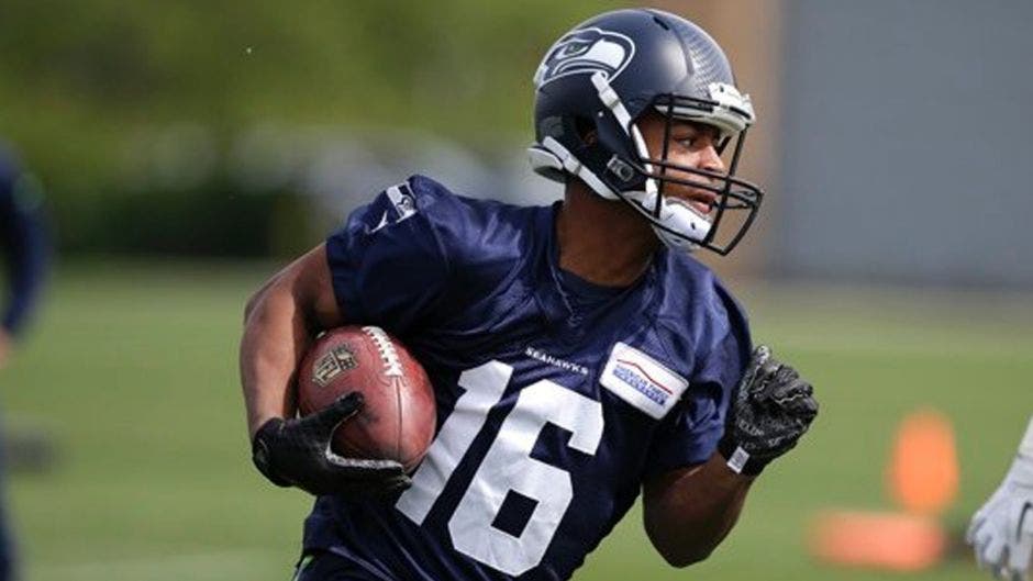 Surprise early returns: Lockett wins NFC Special Teams monthly honor ...