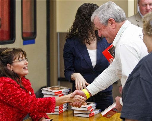 More Photos, No Interviews, of Palin in Iowa | Fox News
