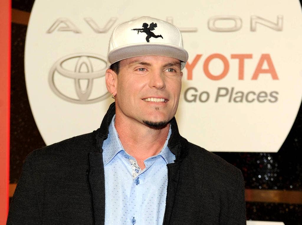 Vanilla Ice released from Florida jail after being charged with ...