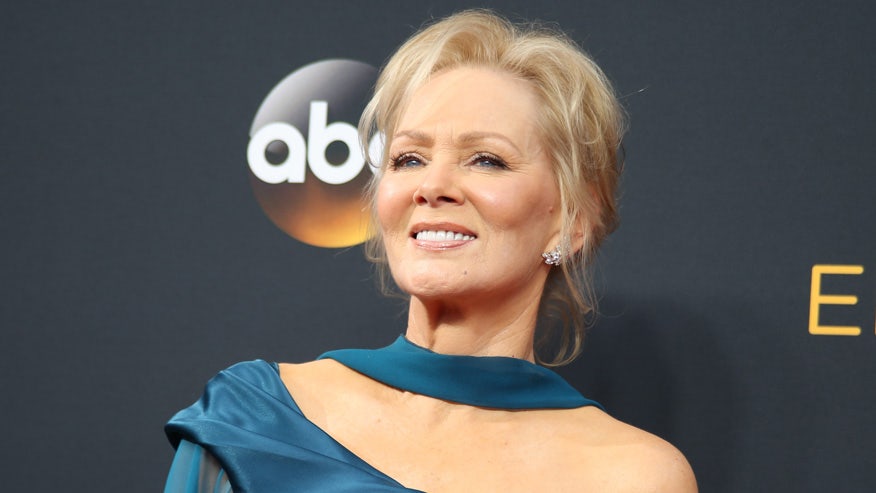 Jean Smart says 'shoot me now' because young stars look up to her | Fox ...