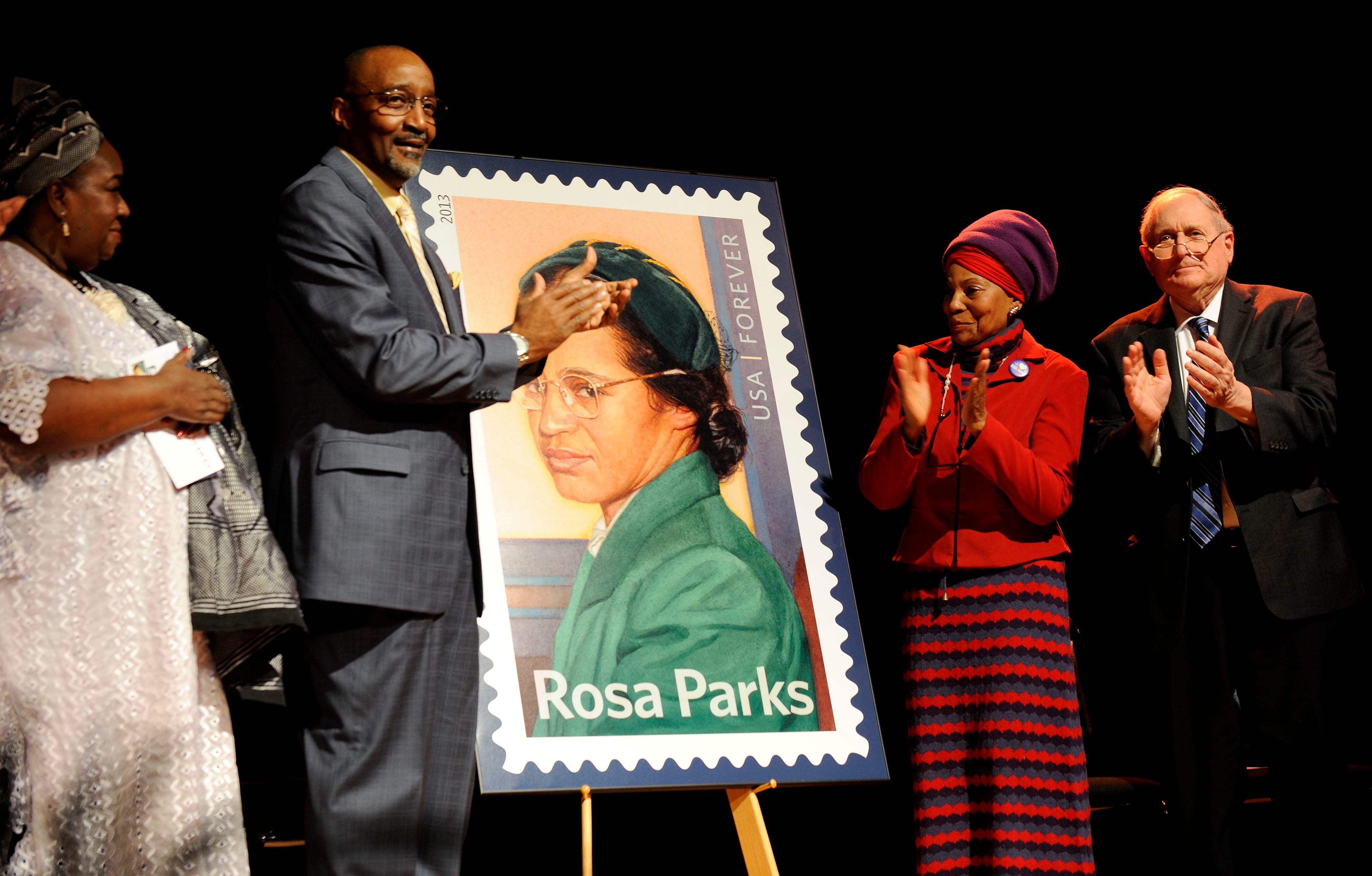 Postal service honors Rosa Parks with new stamp | Fox News