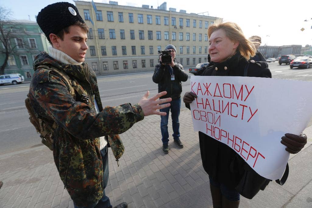 European far-right politicians join Russian nationalists to back Putin ...