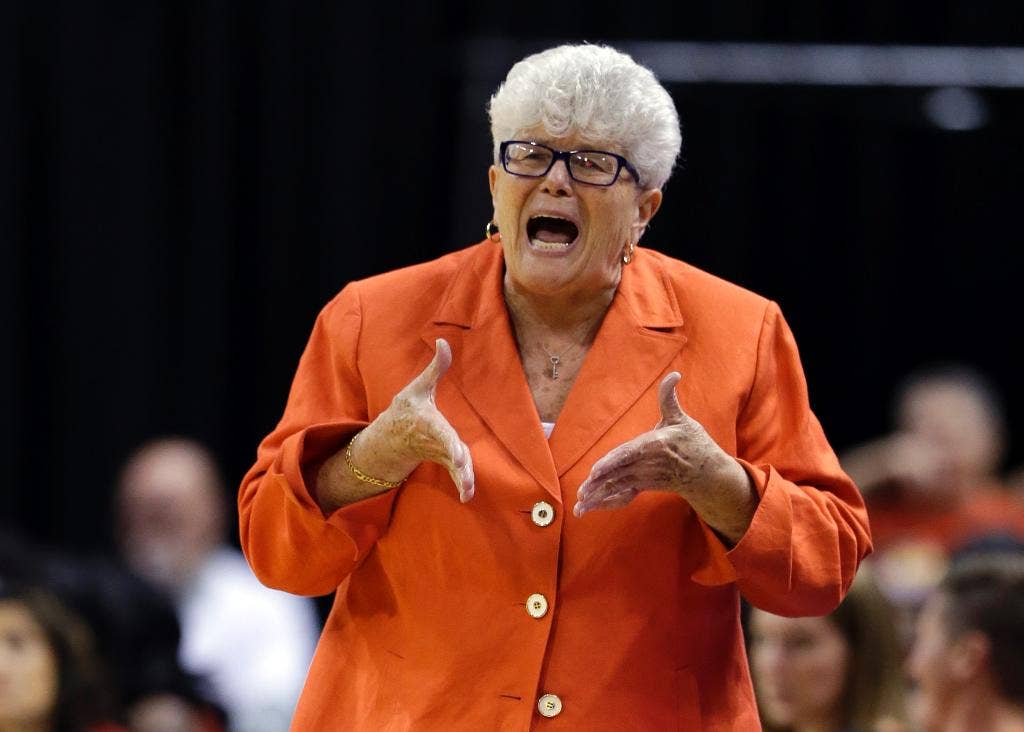 Lin Dunn's Hall of Fame career comes to an end after Fever lose to Sky ...