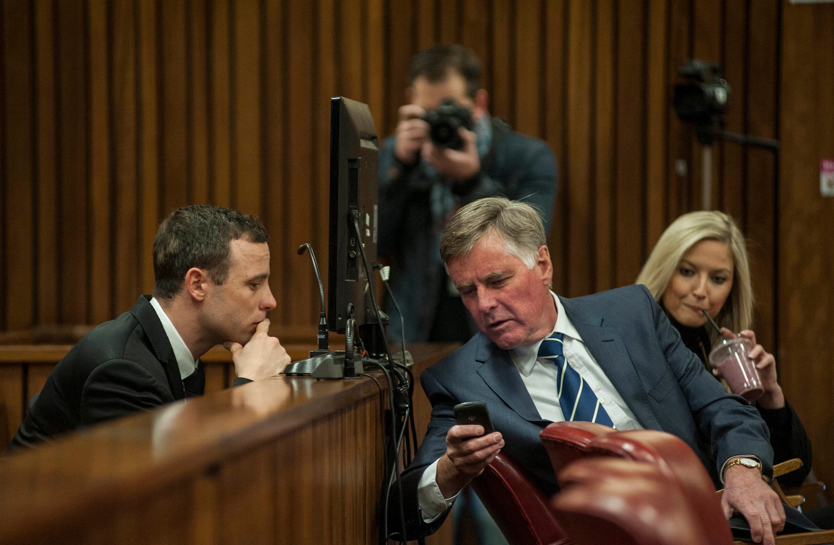 Last witness testifies for defense in Pistorius murder trial | Fox News