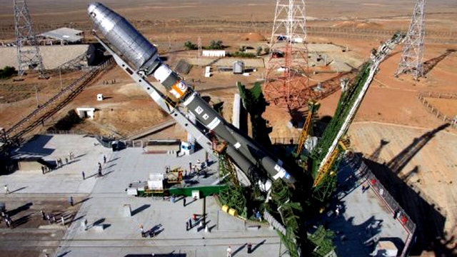 Diss Vidaniya: Shuttle Ends 50 Years of U.S. Space Flight as Russia ...