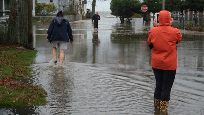 Over a dozen deaths blamed on Superstorm Sandy | Fox News