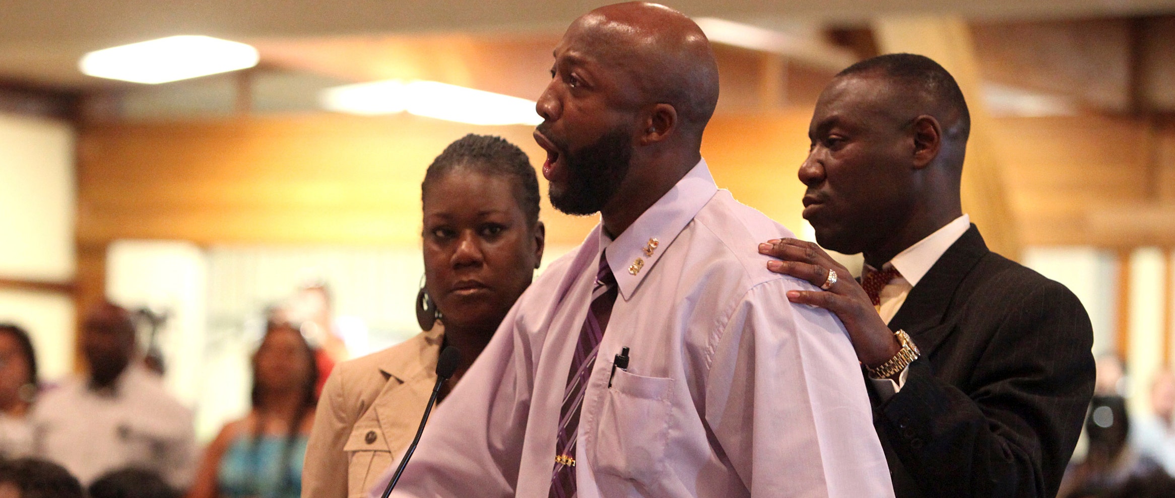 Trayvon Martin's Parents Defend Son amid Allegations He Attacked ...