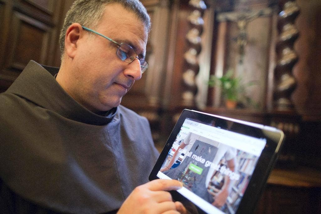 Pope's namesake Franciscan friars kick-start modern mendicant campaign ...