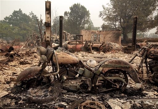 Apocalyptic Scene in California as Wildfires Burn Hundreds of Homes ...