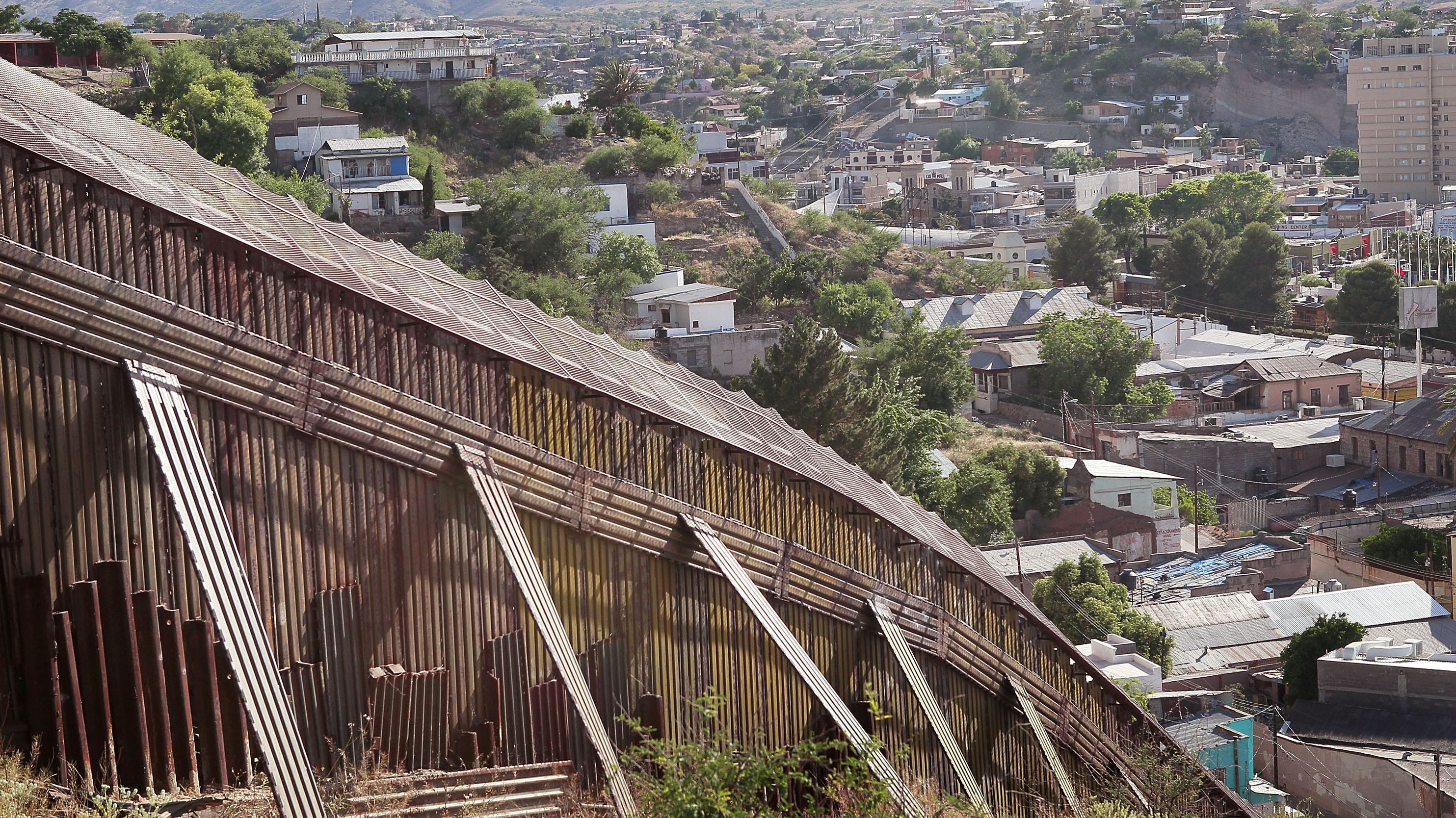 For First Time In Years, Most Illegal Border Crossings Shifted From ...