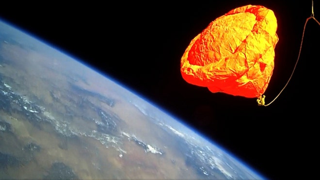 Armadillo rocket tests supersonic parachute, reusable spaceship | Fox News