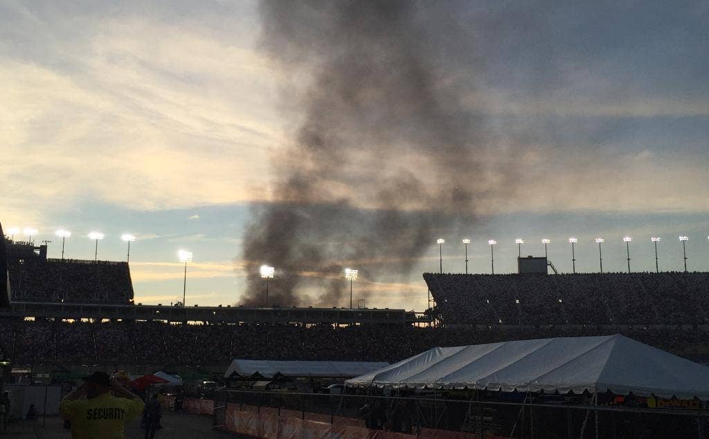 Fire breaks out in parking lot at Kentucky NASCAR race | Fox News