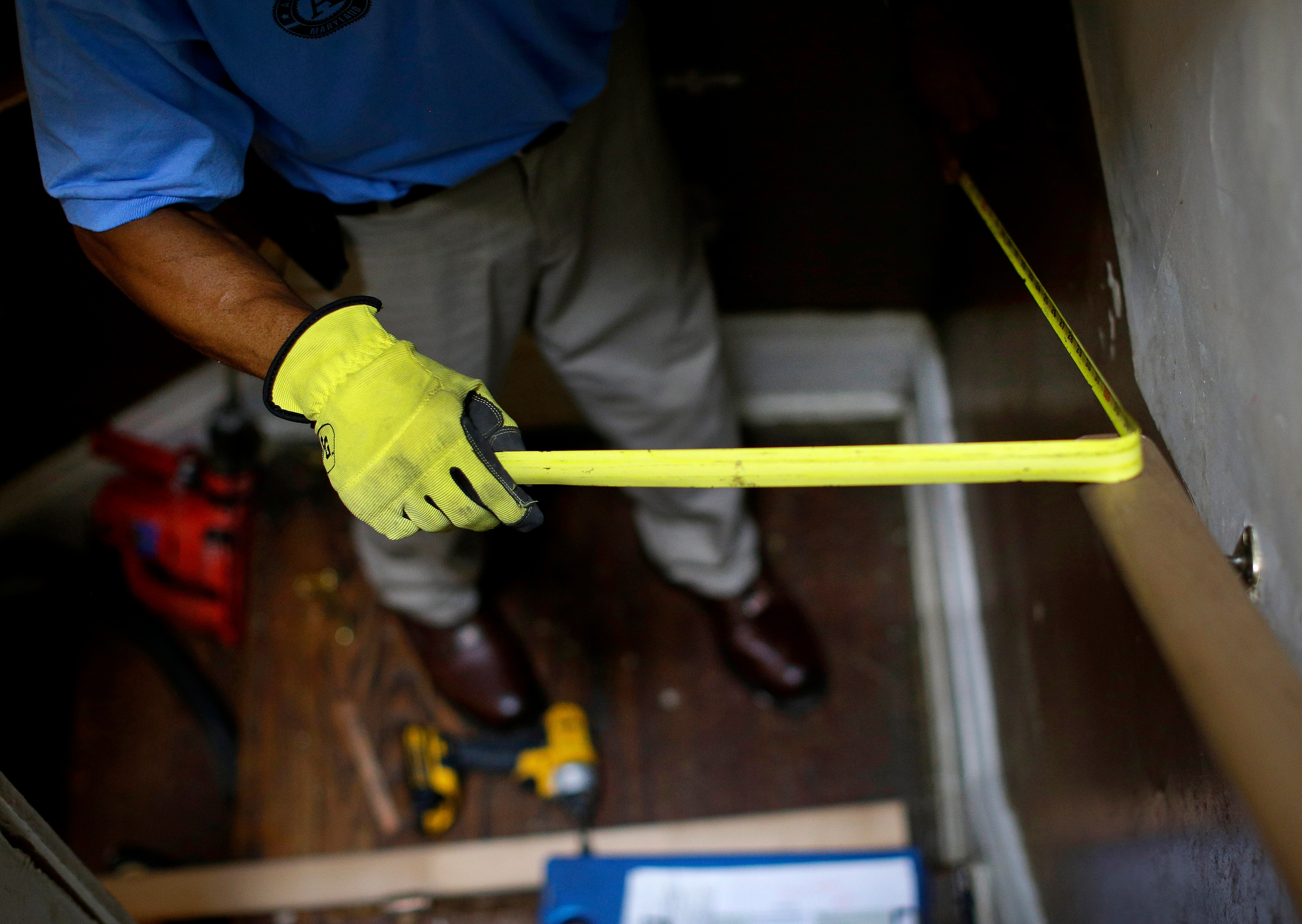 Handymen, home care helps seniors trying to age in place | Fox News