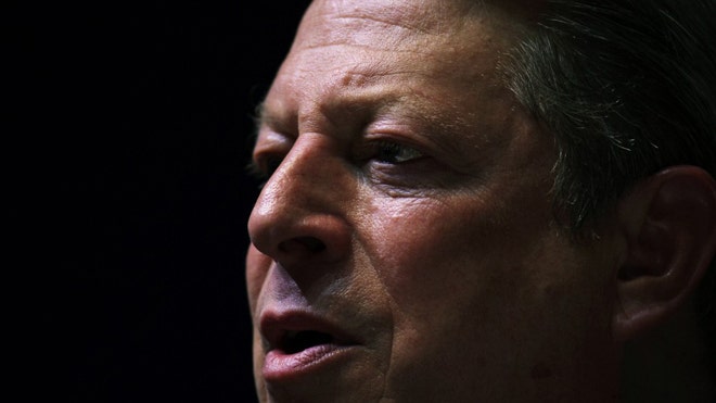Al Gore's role in Apple's global warming policy questioned at ...