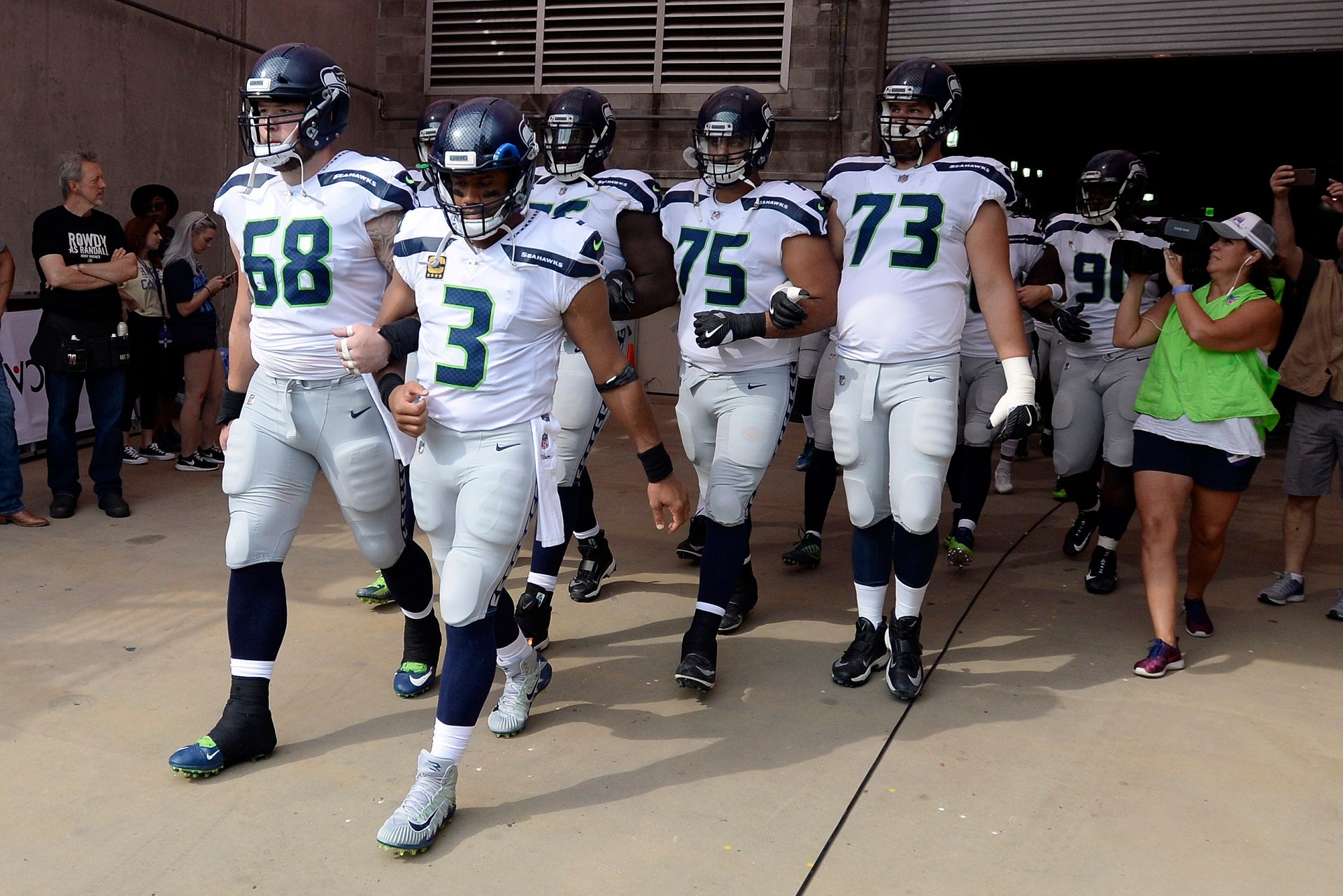 After NFL protests, Seahawks start fund to fight 'injustice and ...