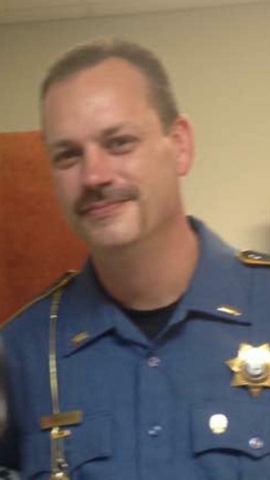Arkansas police shooting: Suspect in custody after 3 dead, including ...