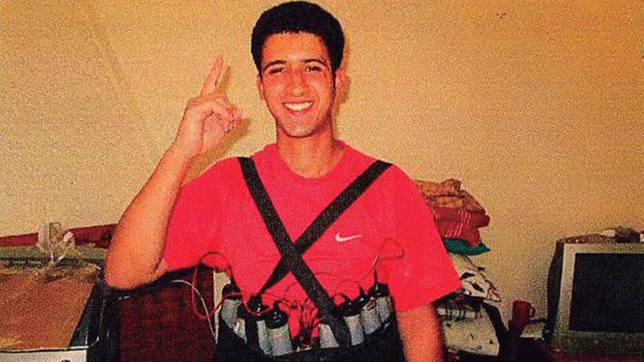 ISIS terrorists seen laughing in photos before Barcelona terror attack ...