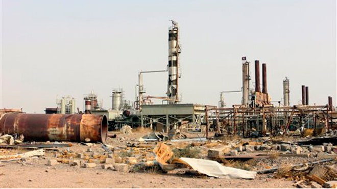 US-led forces strike ISIS-controlled oil field in Syria | Fox News