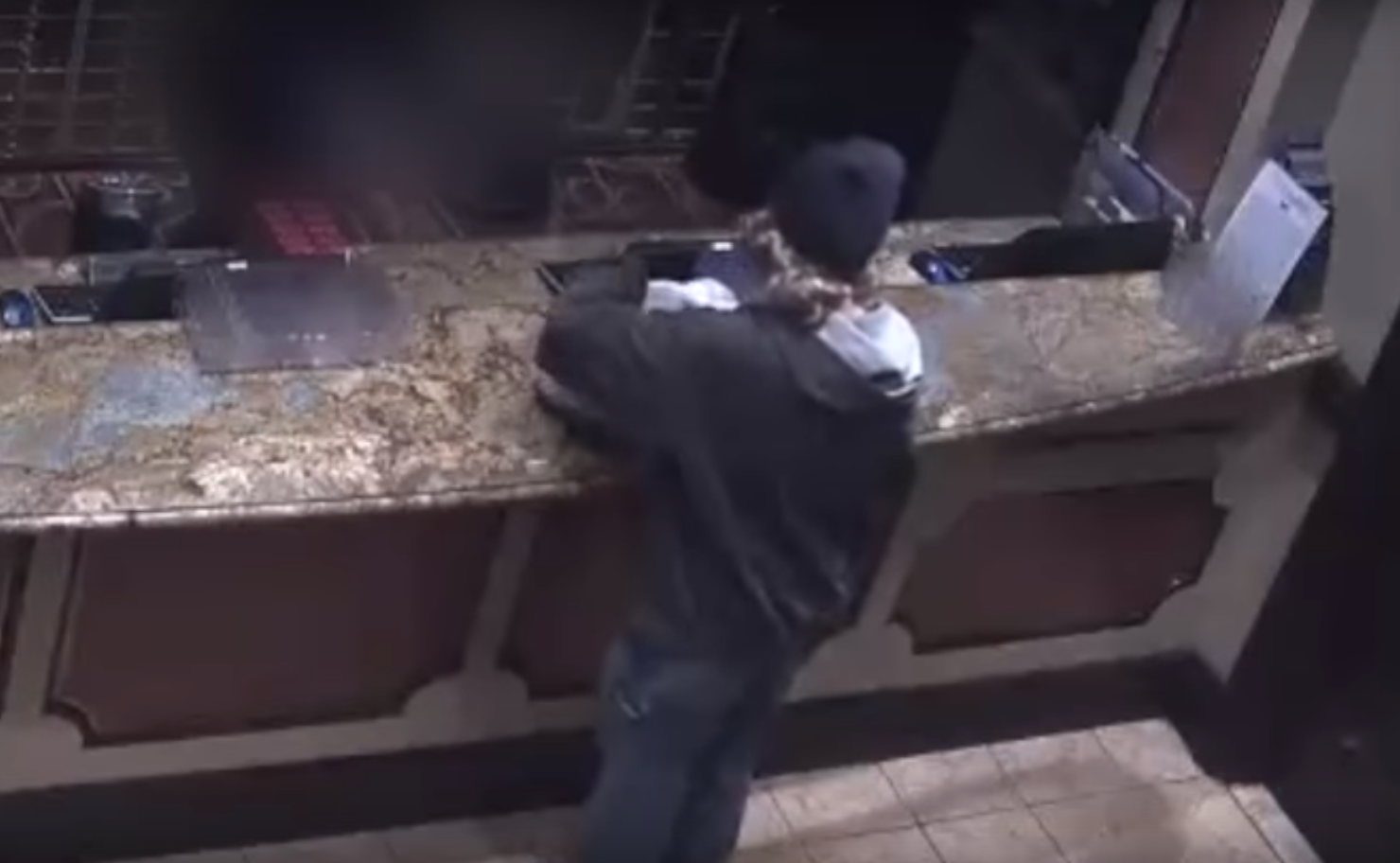 Las Vegas police release Bellagio robbery surveillance video showing ...