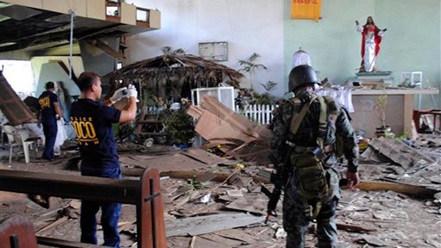 Bombing wounds 11 at Christmas Mass in Philippines | Fox News
