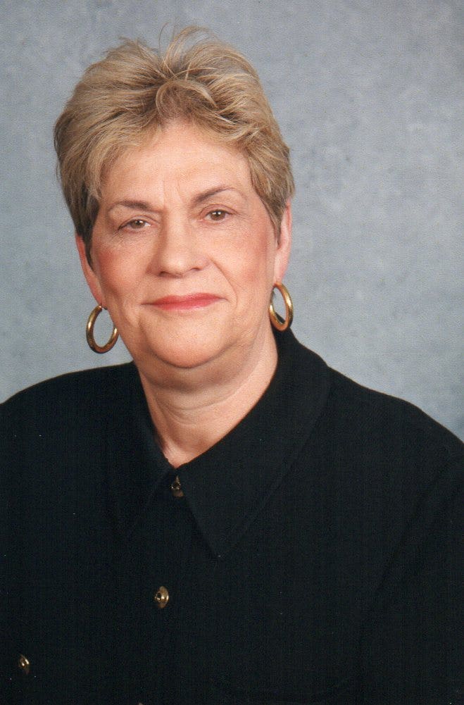 Cal Thomas: Men, love your wives (before they're gone) | Fox News